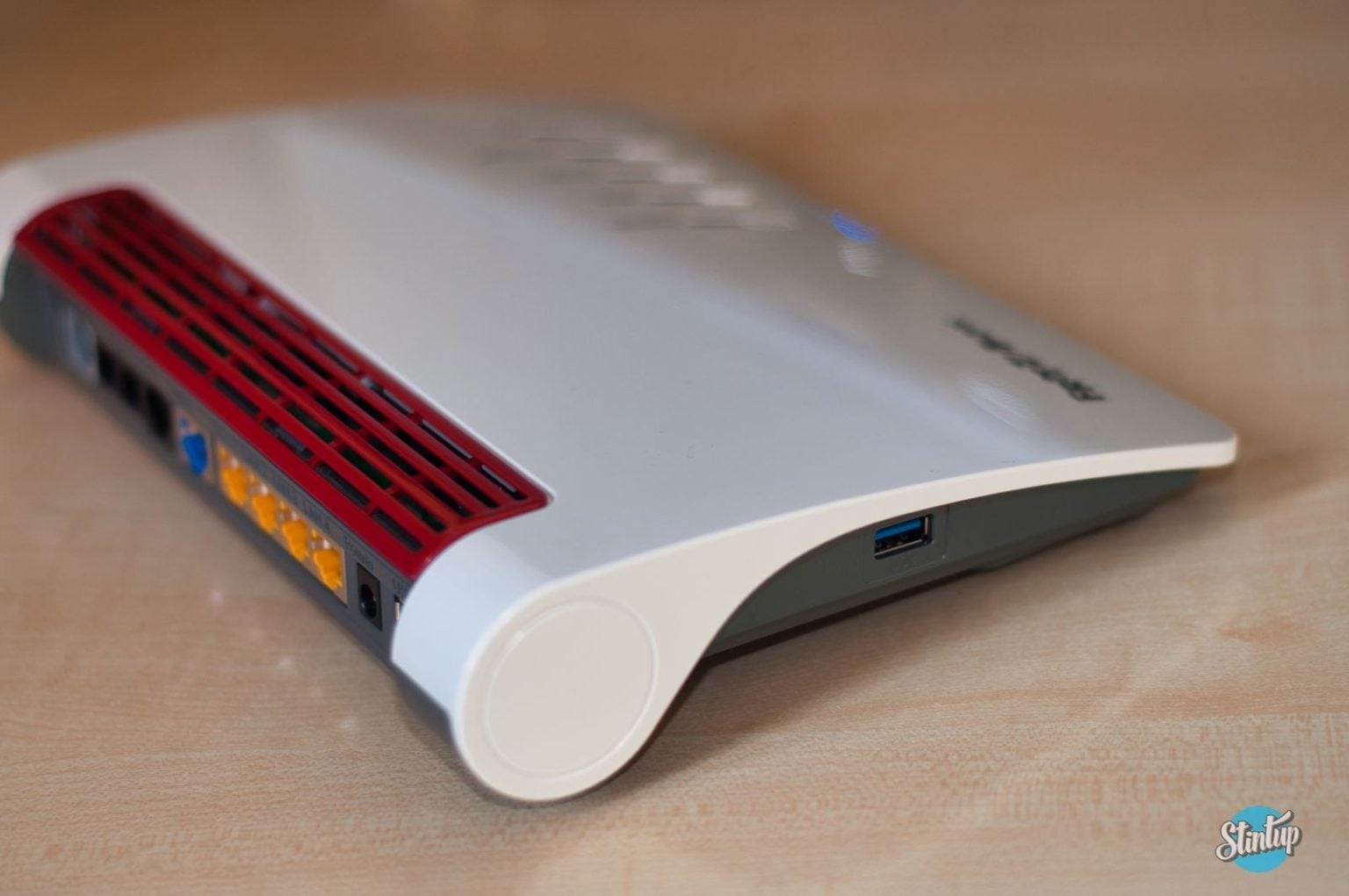 Recensione FRITZ!Box 7590: il Re dei modem router con WiFi Mesh